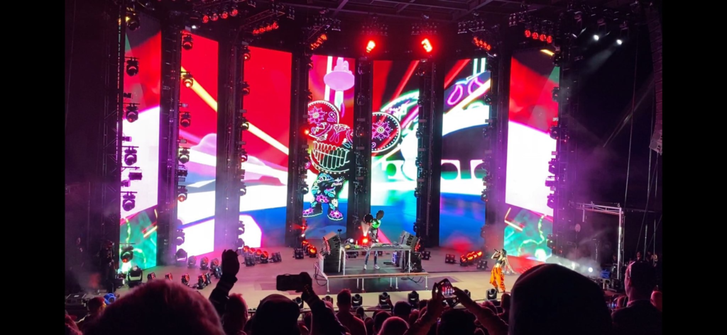 Review: Deadmau5 Revives the Hits, Helmet for 2-Night Run at Red Rocks ...